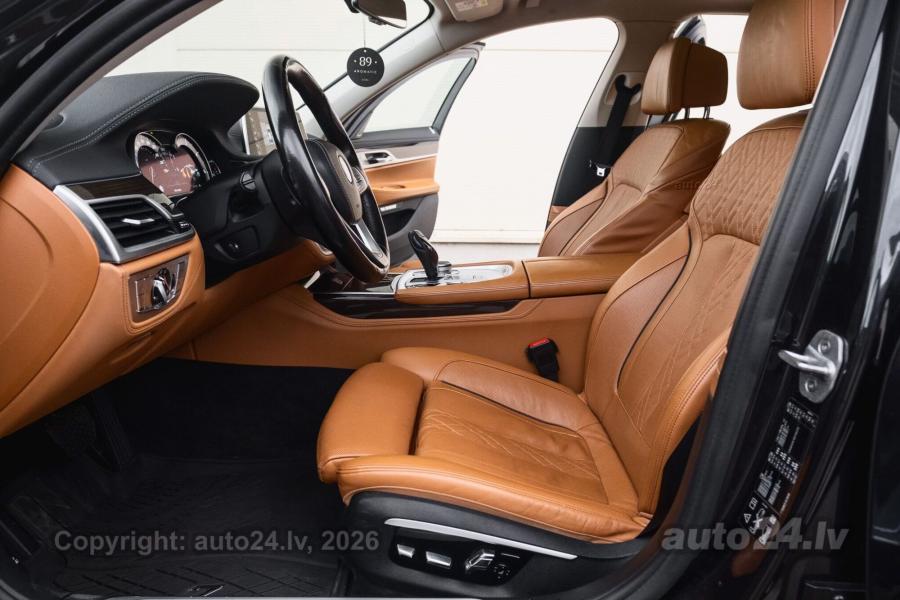 Pelēks BMW 7 Series 2017 Tallina, ar dzinēja tilpumu 3.00 L un nobraukumu 230 tūkst. km par 27499 €, foto 15 vietnē AUTOMOTO.COM.LV