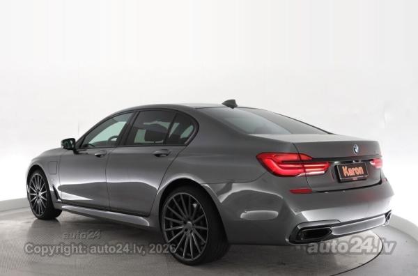 Grey BMW 7 Series 2017 in Tallinn, with an engine capacity of 2.00 L and mileage of 170 thousand km for 26000 €, photo 4 on AUTOMOTO.COM.LV