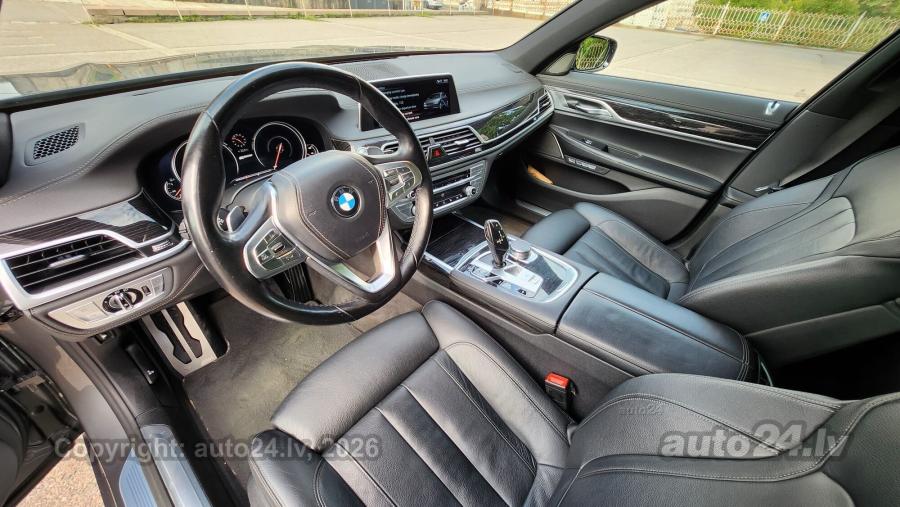 Grey BMW 7 Series 2017 in Tallinn, with an engine capacity of 2.00 L and mileage of 170 thousand km for 26000 €, photo 21 on AUTOMOTO.COM.LV