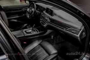 Pelēks BMW 7 Series 2017 Pērnava, ar dzinēja tilpumu 3.00 L un nobraukumu 190 tūkst. km par 25900 €, foto 14 vietnē AUTOMOTO.COM.LV