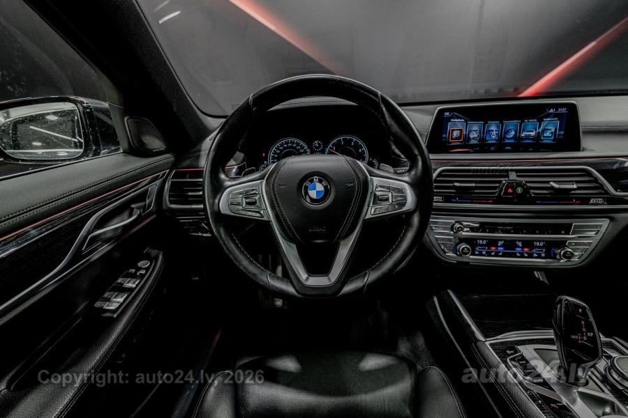 Pelēks BMW 7 Series 2017 Pērnava, ar dzinēja tilpumu 3.00 L un nobraukumu 190 tūkst. km par 25900 €, foto 16 vietnē AUTOMOTO.COM.LV