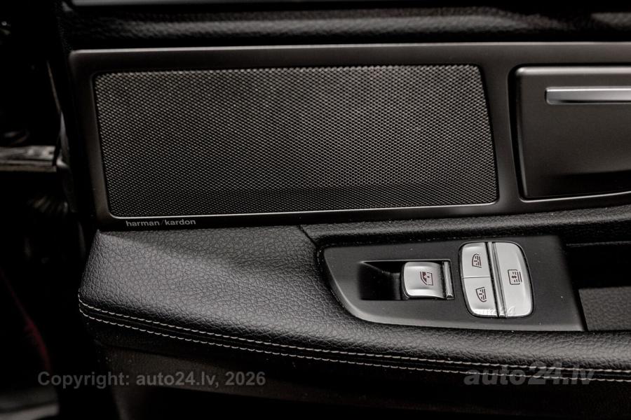 Pelēks BMW 7 Series 2017 Pērnava, ar dzinēja tilpumu 3.00 L un nobraukumu 190 tūkst. km par 25900 €, foto 20 vietnē AUTOMOTO.COM.LV