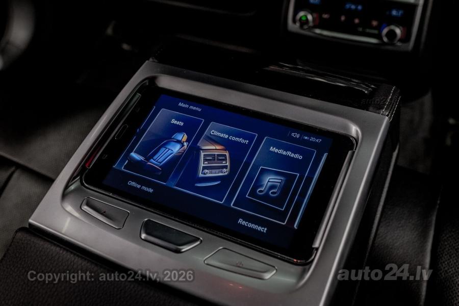 Pelēks BMW 7 Series 2017 Pērnava, ar dzinēja tilpumu 3.00 L un nobraukumu 190 tūkst. km par 25900 €, foto 21 vietnē AUTOMOTO.COM.LV