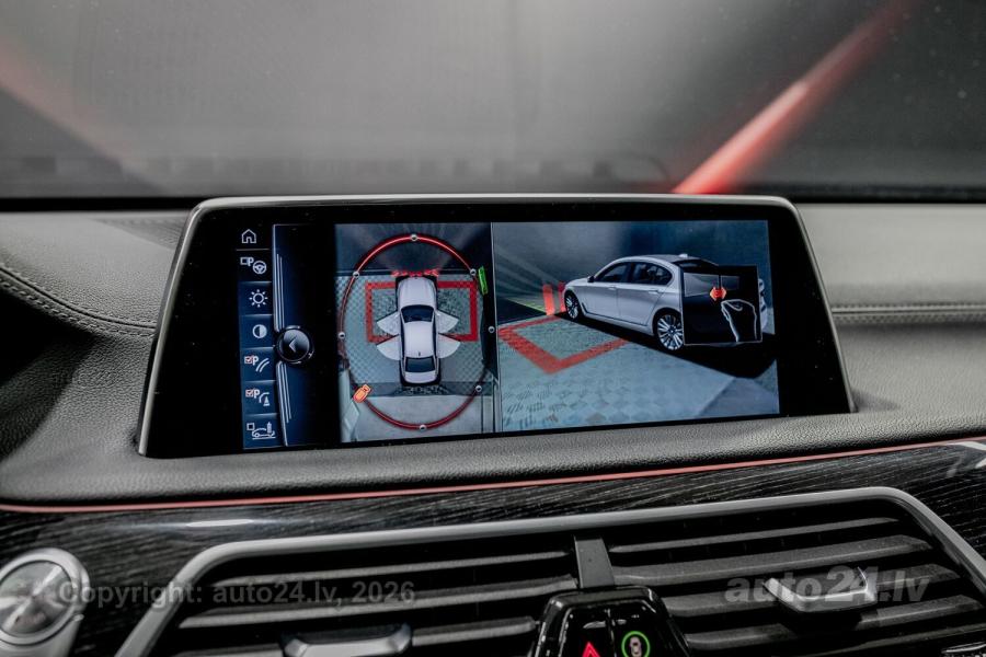 Pelēks BMW 7 Series 2017 Pērnava, ar dzinēja tilpumu 3.00 L un nobraukumu 190 tūkst. km par 25900 €, foto 28 vietnē AUTOMOTO.COM.LV