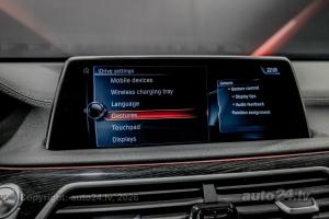 Pelēks BMW 7 Series 2017 Pērnava, ar dzinēja tilpumu 3.00 L un nobraukumu 190 tūkst. km par 25900 €, foto 29 vietnē AUTOMOTO.COM.LV