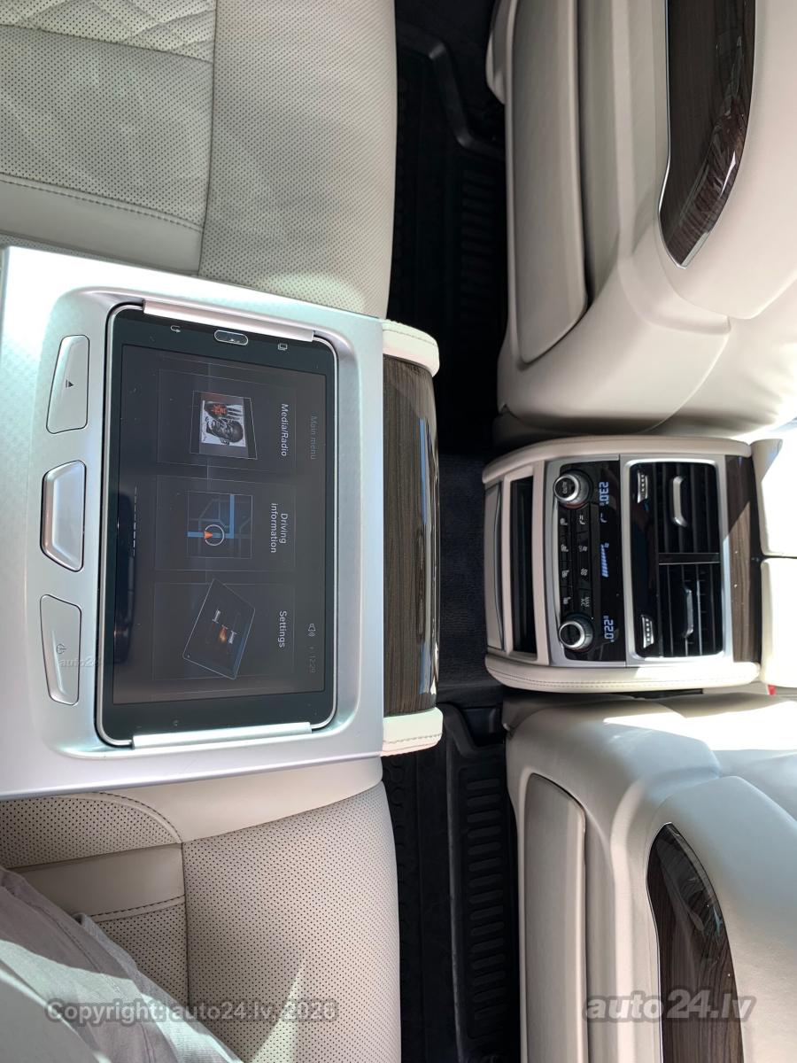 Grey BMW 7 Series 2017 in Tallinn, with an engine capacity of 3.00 L and mileage of 173 thousand km for 28900 €, photo 8 on AUTOMOTO.COM.LV
