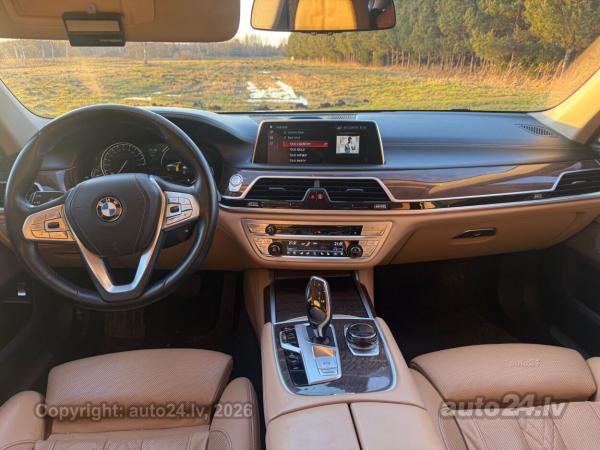 Pelēks BMW 7 Series 2018 Tallina, ar dzinēja tilpumu 3.00 L un nobraukumu 173 tūkst. km par 34500 €, foto 11 vietnē AUTOMOTO.COM.LV