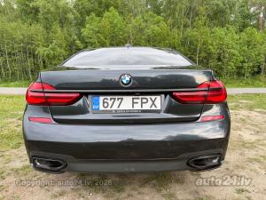 Grey BMW 7 Series 2018 in Tallinn, with an engine capacity of 3.00 L and mileage of 158 thousand km for 33900 €, photo 6 on AUTOMOTO.COM.LV