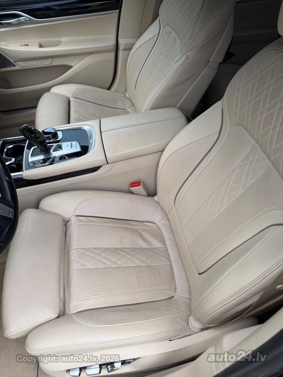 Grey BMW 7 Series 2018 in Tallinn, with an engine capacity of 3.00 L and mileage of 158 thousand km for 33900 €, photo 11 on AUTOMOTO.COM.LV