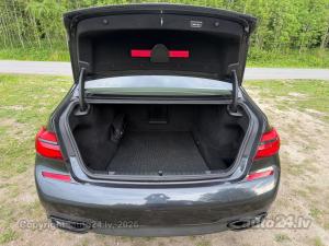 Grey BMW 7 Series 2018 in Tallinn, with an engine capacity of 3.00 L and mileage of 158 thousand km for 33900 €, photo 16 on AUTOMOTO.COM.LV
