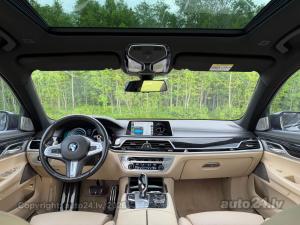 Grey BMW 7 Series 2018 in Tallinn, with an engine capacity of 3.00 L and mileage of 158 thousand km for 33900 €, photo 17 on AUTOMOTO.COM.LV