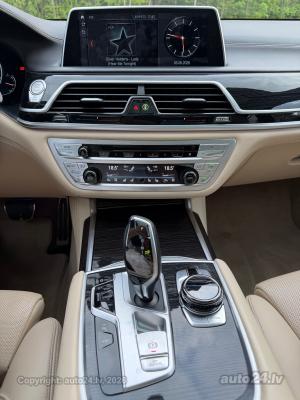 Grey BMW 7 Series 2018 in Tallinn, with an engine capacity of 3.00 L and mileage of 158 thousand km for 33900 €, photo 20 on AUTOMOTO.COM.LV