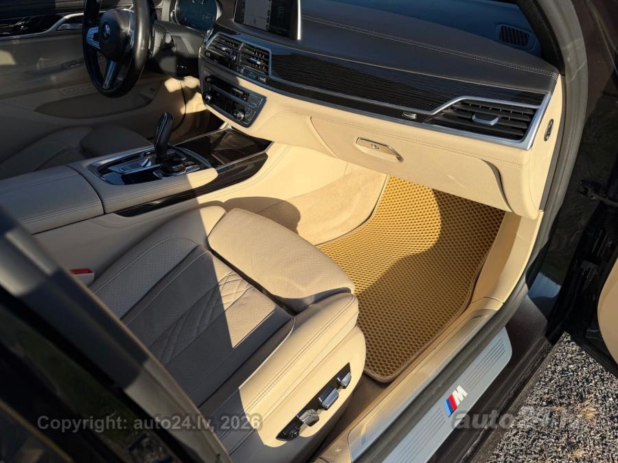 Grey BMW 7 Series 2018 in Tallinn, with an engine capacity of 3.00 L and mileage of 158 thousand km for 33900 €, photo 28 on AUTOMOTO.COM.LV