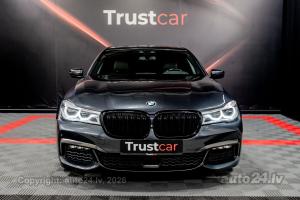 Grey BMW 7 Series 2018 in Parnu, with an engine capacity of 3.00 L and mileage of 180 thousand km for 25900 €, photo 3 on AUTOMOTO.COM.LV