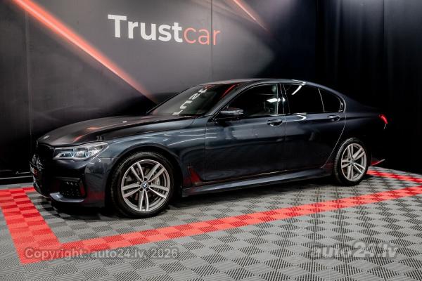 Grey BMW 7 Series 2018 in Parnu, with an engine capacity of 3.00 L and mileage of 180 thousand km for 25900 €, photo 4 on AUTOMOTO.COM.LV