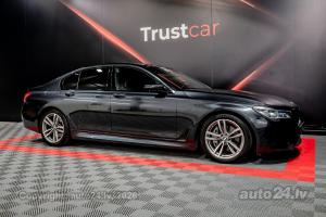 Grey BMW 7 Series 2018 in Parnu, with an engine capacity of 3.00 L and mileage of 180 thousand km for 25900 €, photo 7 on AUTOMOTO.COM.LV