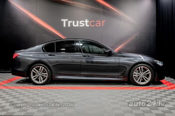 Grey BMW 7 Series 2018 in Parnu, with an engine capacity of 3.00 L and mileage of 180 thousand km for 25900 €, photo 8 on AUTOMOTO.COM.LV