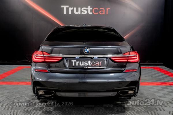 Grey BMW 7 Series 2018 in Parnu, with an engine capacity of 3.00 L and mileage of 180 thousand km for 25900 €, photo 10 on AUTOMOTO.COM.LV