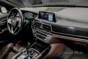 Grey BMW 7 Series 2018 in Parnu, with an engine capacity of 3.00 L and mileage of 180 thousand km for 25900 €, photo 19 on AUTOMOTO.COM.LV