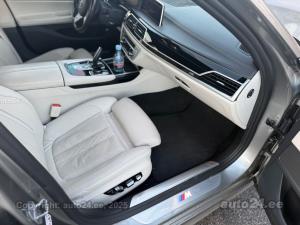 Grey BMW 7 Series 2019 in Tallinn, with an engine capacity of 3.00 L and mileage of 132 thousand km for 64000 €, photo 10 on AUTOMOTO.COM.LV