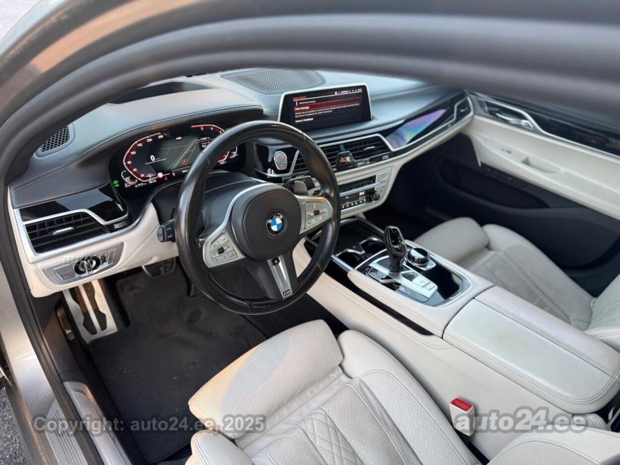 Grey BMW 7 Series 2019 in Tallinn, with an engine capacity of 3.00 L and mileage of 132 thousand km for 64000 €, photo 11 on AUTOMOTO.COM.LV