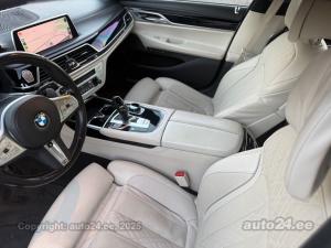 Grey BMW 7 Series 2019 in Tallinn, with an engine capacity of 3.00 L and mileage of 132 thousand km for 64000 €, photo 27 on AUTOMOTO.COM.LV