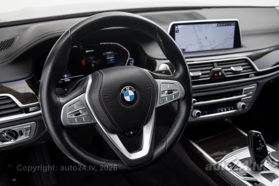 Pelēks BMW 7 Series 2019 Tallina, ar dzinēja tilpumu 3.00 L un nobraukumu 133 tūkst. km par 41999 €, foto 7 vietnē AUTOMOTO.COM.LV