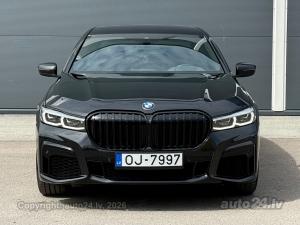 Pelēks BMW 7 Series 2019 Tallina, ar dzinēja tilpumu 3.00 L un nobraukumu 85 tūkst. km par 38900 €, foto 3 vietnē AUTOMOTO.COM.LV