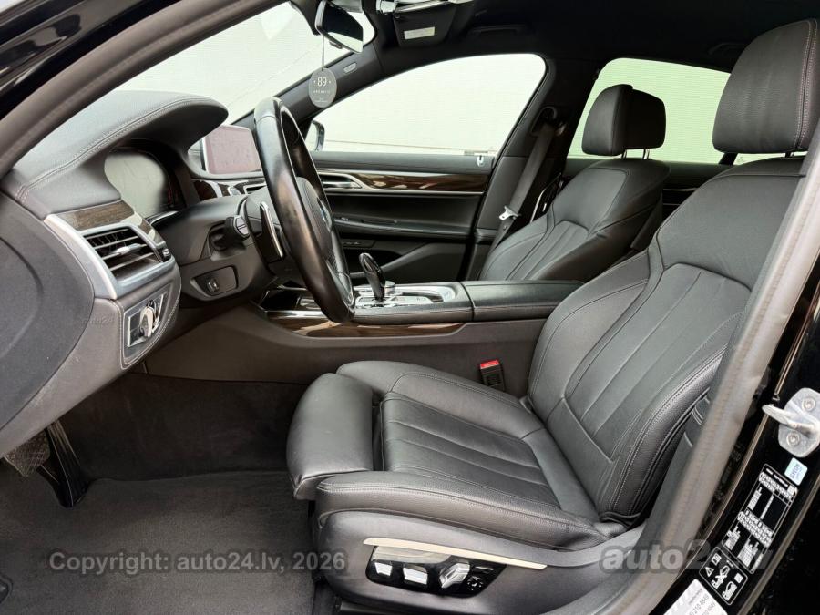 Pelēks BMW 7 Series 2019 Tallina, ar dzinēja tilpumu 3.00 L un nobraukumu 85 tūkst. km par 38900 €, foto 8 vietnē AUTOMOTO.COM.LV