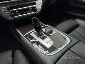 Pelēks BMW 7 Series 2019 Tallina, ar dzinēja tilpumu 3.00 L un nobraukumu 85 tūkst. km par 38900 €, foto 14 vietnē AUTOMOTO.COM.LV