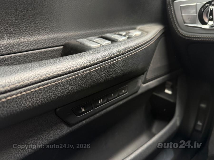 Pelēks BMW 7 Series 2019 Tallina, ar dzinēja tilpumu 3.00 L un nobraukumu 85 tūkst. km par 38900 €, foto 20 vietnē AUTOMOTO.COM.LV