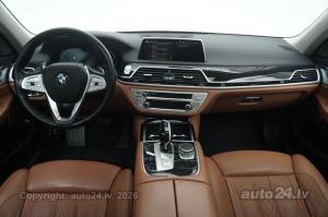 Pelēks BMW 7 Series 2020 Tallina, ar dzinēja tilpumu 3.00 L un nobraukumu 194 tūkst. km par 42990 €, foto 9 vietnē AUTOMOTO.COM.LV