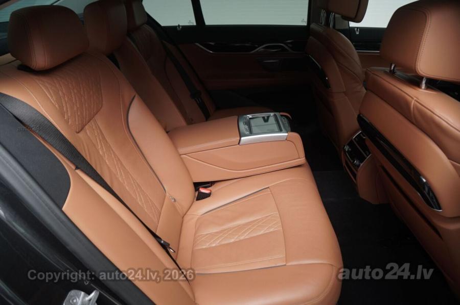 Pelēks BMW 7 Series 2020 Tallina, ar dzinēja tilpumu 3.00 L un nobraukumu 194 tūkst. km par 42990 €, foto 14 vietnē AUTOMOTO.COM.LV