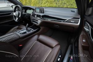 Pelēks BMW 7 Series 2020 Tallina, ar dzinēja tilpumu 4.40 L un nobraukumu 130 tūkst. km par 54900 €, foto 9 vietnē AUTOMOTO.COM.LV