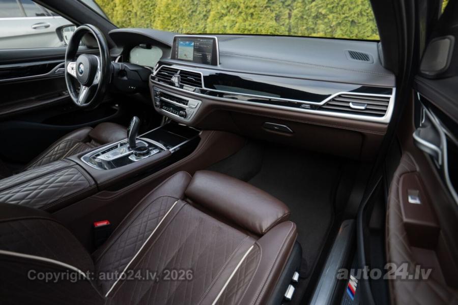 Pelēks BMW 7 Series 2020 Tallina, ar dzinēja tilpumu 4.40 L un nobraukumu 130 tūkst. km par 54900 €, foto 9 vietnē AUTOMOTO.COM.LV