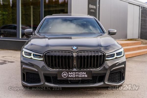 Grey BMW 7 Series 2020 in Tallinn, with an engine capacity of 4.40 L and mileage of 130 thousand km for 54900 €, photo 3 on AUTOMOTO.COM.LV