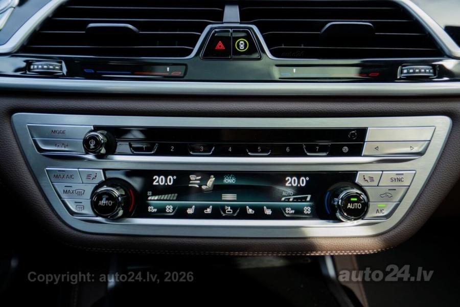 Pelēks BMW 7 Series 2020 Tallina, ar dzinēja tilpumu 4.40 L un nobraukumu 130 tūkst. km par 54900 €, foto 14 vietnē AUTOMOTO.COM.LV