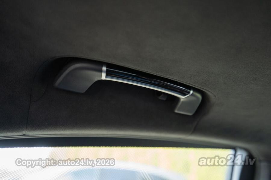 Pelēks BMW 7 Series 2020 Tallina, ar dzinēja tilpumu 4.40 L un nobraukumu 130 tūkst. km par 54900 €, foto 18 vietnē AUTOMOTO.COM.LV