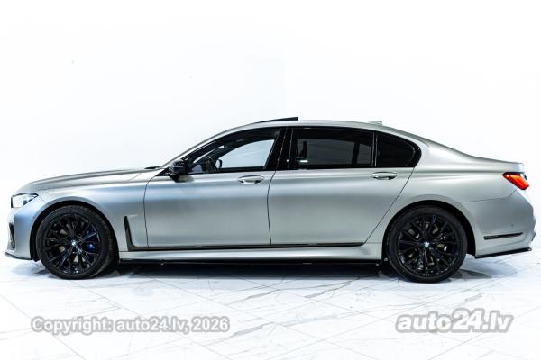 Pelēks BMW 7 Series 2020 Tallina, ar dzinēja tilpumu 3.00 L un nobraukumu 104 tūkst. km par 59000 €, foto 4 vietnē AUTOMOTO.COM.LV