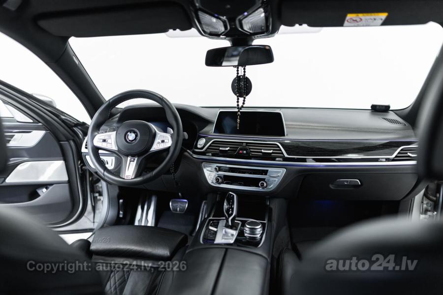 Grey BMW 7 Series 2021 in Tallinn, with an engine capacity of 3.00 L and mileage of 91 thousand km for 53990 €, photo 14 on AUTOMOTO.COM.LV