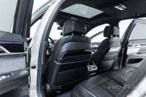 Grey BMW 7 Series 2021 in Tallinn, with an engine capacity of 3.00 L and mileage of 91 thousand km for 53990 €, photo 17 on AUTOMOTO.COM.LV