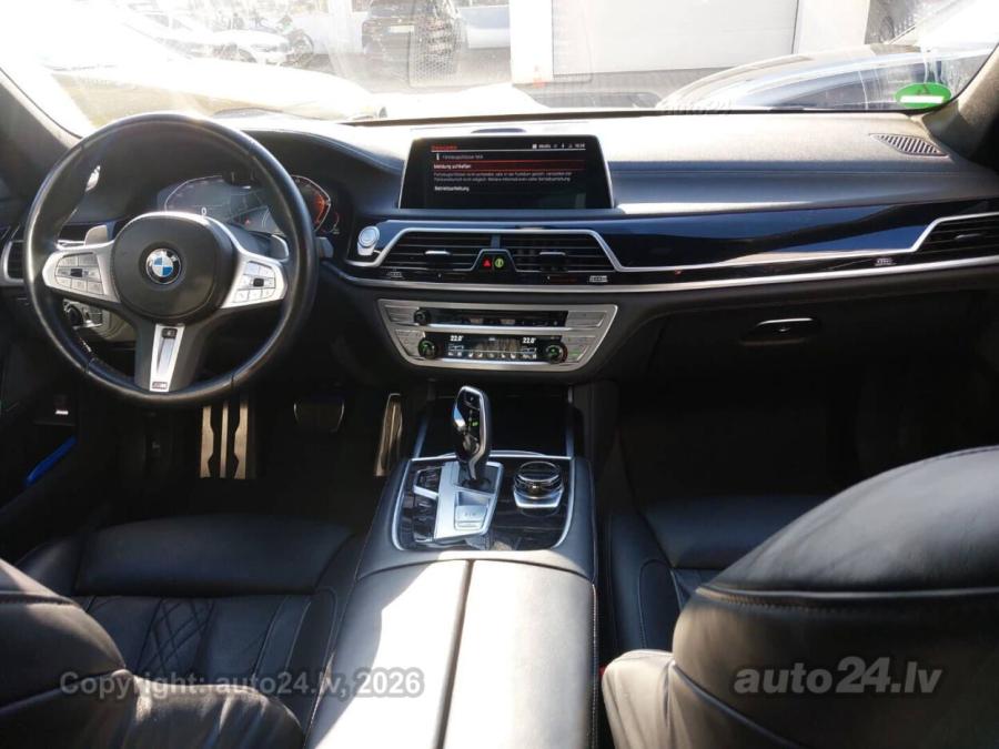 Pelēks BMW 7 Series 2022 Tallina, ar dzinēja tilpumu 3.00 L un nobraukumu 63 tūkst. km par 40500 €, foto 8 vietnē AUTOMOTO.COM.LV