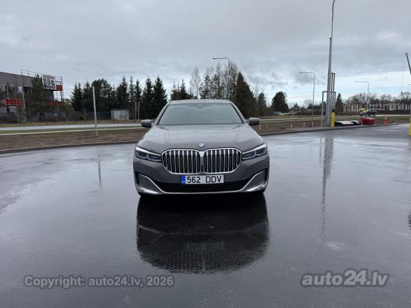 Pelēks BMW 7 Series 2022 Tallina, ar dzinēja tilpumu 3.00 L un nobraukumu 70 tūkst. km par 51900 €, foto 2 vietnē AUTOMOTO.COM.LV