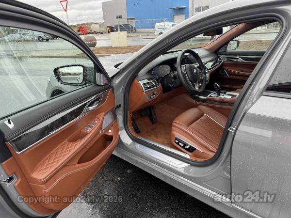 Pelēks BMW 7 Series 2022 Tallina, ar dzinēja tilpumu 3.00 L un nobraukumu 70 tūkst. km par 51900 €, foto 10 vietnē AUTOMOTO.COM.LV