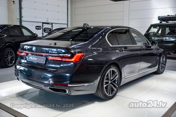 Pelēks BMW 7 Series 2022 Tallina, ar dzinēja tilpumu 3.00 L un nobraukumu 159 tūkst. km par 47900 €, foto 4 vietnē AUTOMOTO.COM.LV