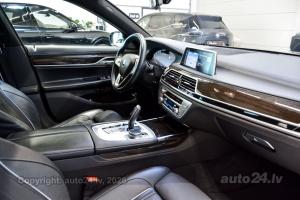 Grey BMW 7 Series 2022 in Tallinn, with an engine capacity of 3.00 L and mileage of 159 thousand km for 47900 €, photo 14 on AUTOMOTO.COM.LV