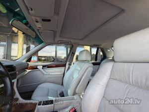 Красный БМВ 7 Серия 1993 в Тарту, объемом двигателя 4.99 л и пробегом 263 тыс. км за 11000 €, фото 15 на AUTOMOTO.COM.LV