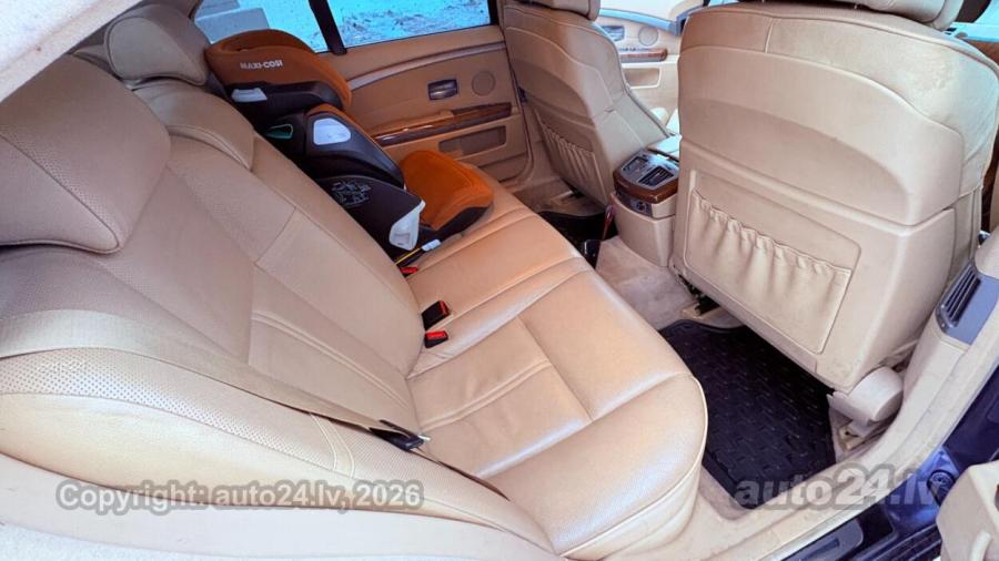BMW 7 Series 2003 Tallina, ar dzinēja tilpumu 3.60 L un nobraukumu 250 tūkst. km par 3490 €, foto 9 vietnē AUTOMOTO.COM.LV