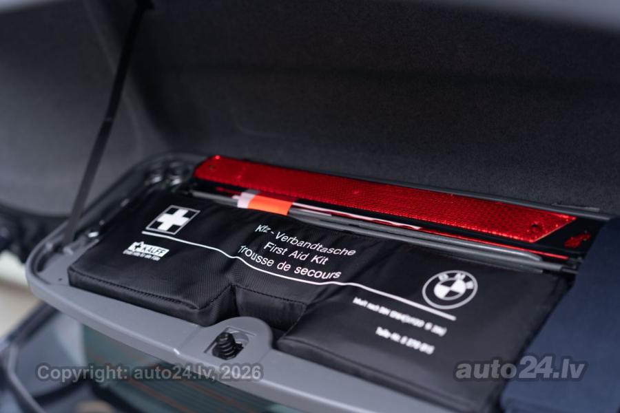 BMW 7 Series 2004 Tallina, ar dzinēja tilpumu 4.40 L un nobraukumu 28 tūkst. km par 44900 €, foto 28 vietnē AUTOMOTO.COM.LV