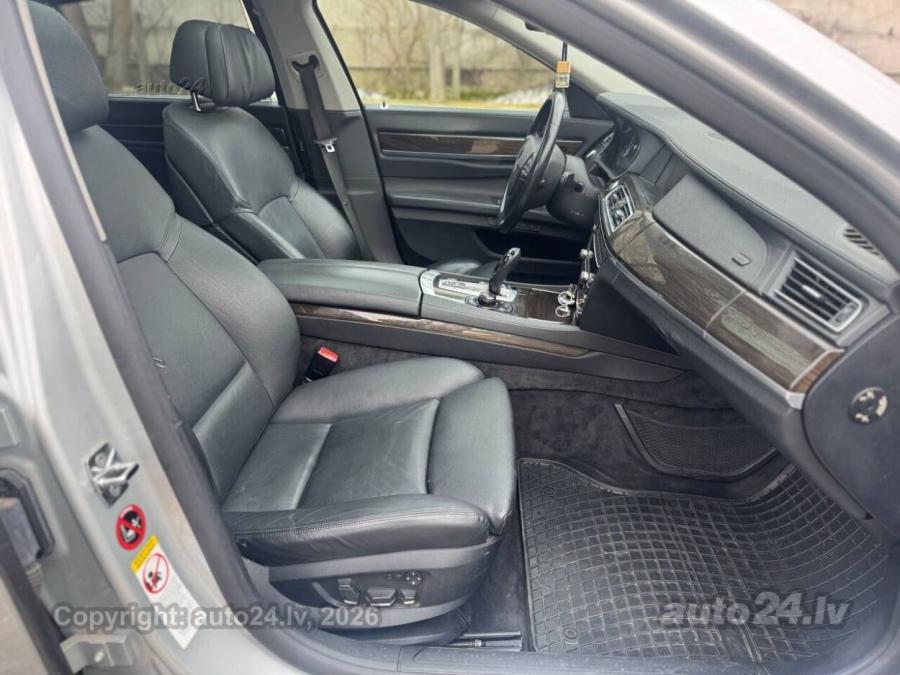 BMW 7 Series 2008 Narva, ar dzinēja tilpumu 3.00 L un nobraukumu 258 tūkst. km par 7990 €, foto 9 vietnē AUTOMOTO.COM.LV